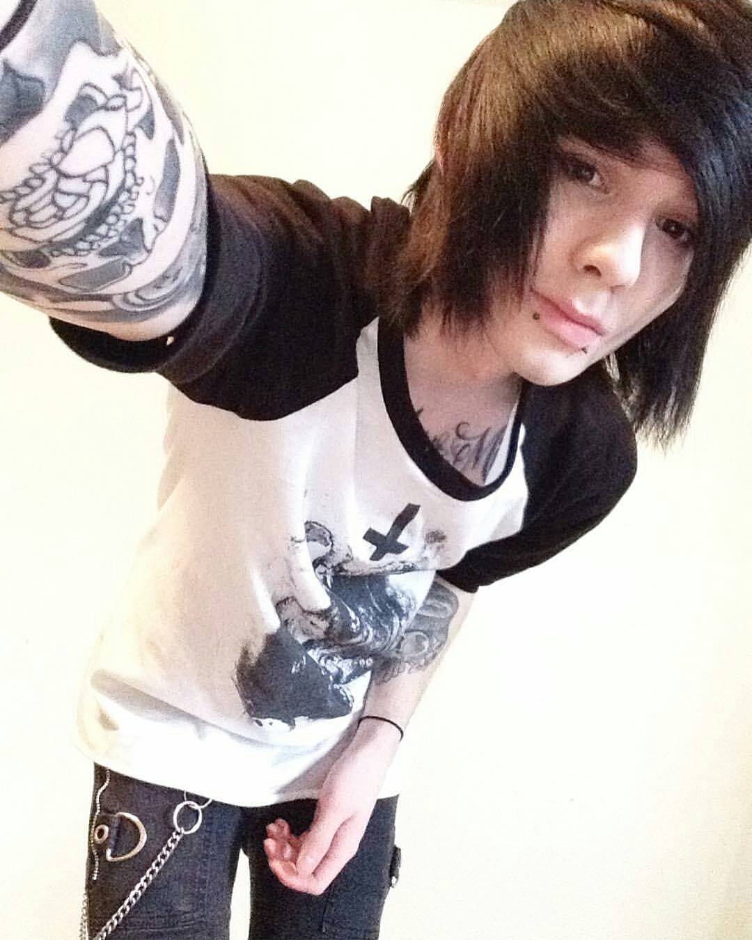 Emo Haircuts:15 Best Emo Hairstyles for Men and Boys 2018 - AtoZ Hairstyles